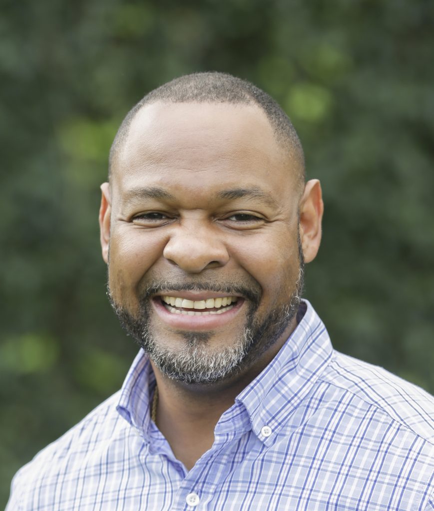 Efrem Smith to Co-Pastor Bayside in Sacramento - The Evangelical ...